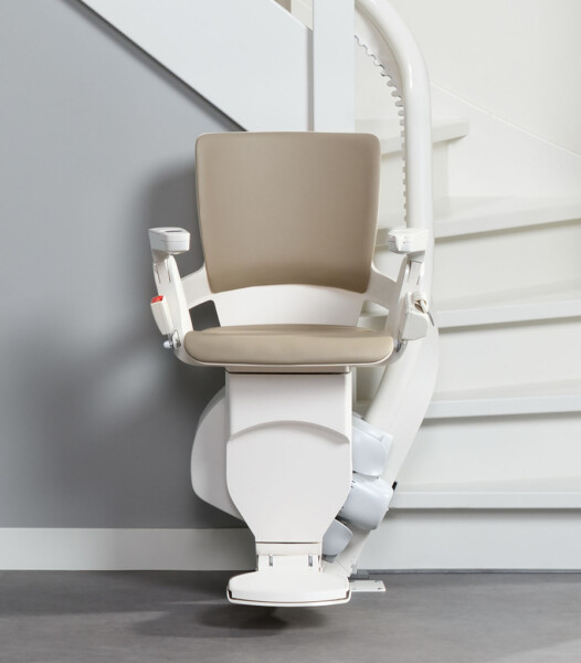 Traplift prijs: wat kost een traplift? - Otolift Trapliften